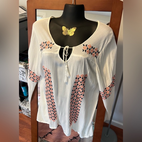 Solitaire | Tops | Bundle Ukrainian Motive White Blouse M | Poshmark